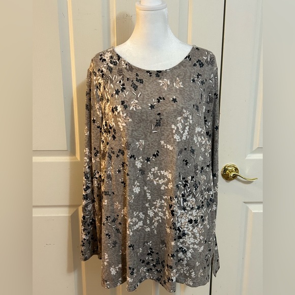 Mario Serrani | Tops | Mario Serrano Italy Tan Black White Knit Tunic ...